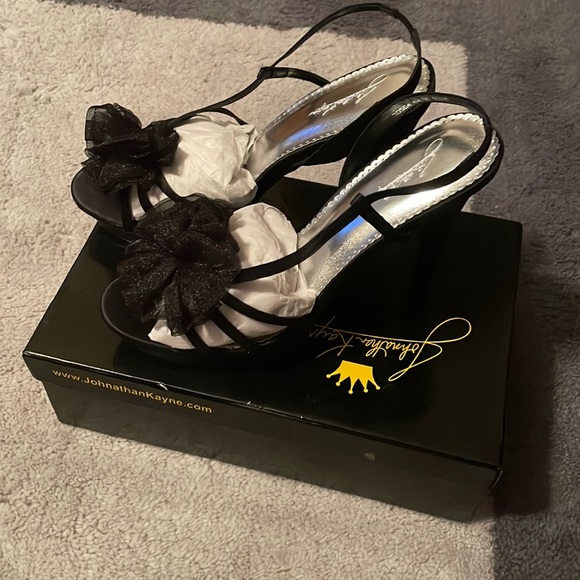 Johnathan Kayne | Shoes | New In Box Jonathan Kayne Evening Shoes Black ...